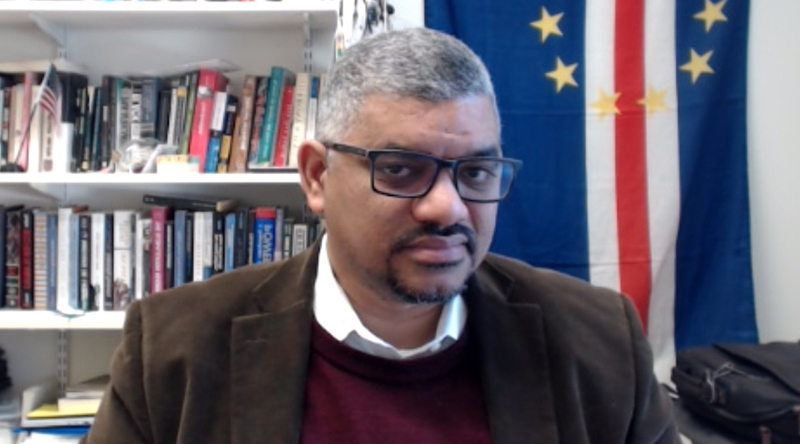 Investigador destaca vantagens do ensino bilingue para cabo-verdianos ...