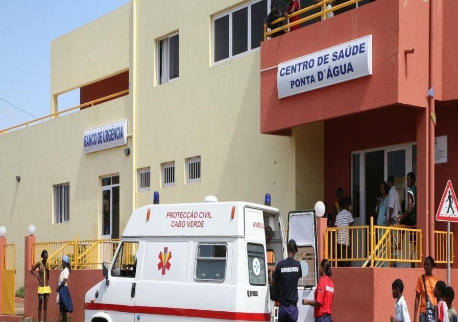 Deputados do MpD enaltecem a excelência dos serviços do Centro de Saúde ...