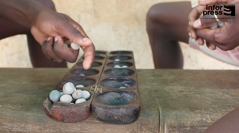 Jogo de uril passa a ser Património Cultural Imaterial de São Vicente ...