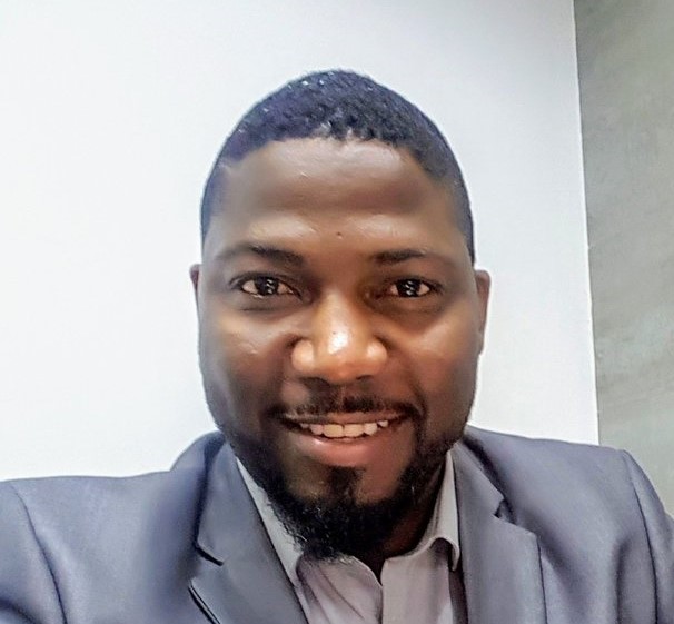 Última hora. Governo exonera José Vaz Furtado da Inforpress - Última ...