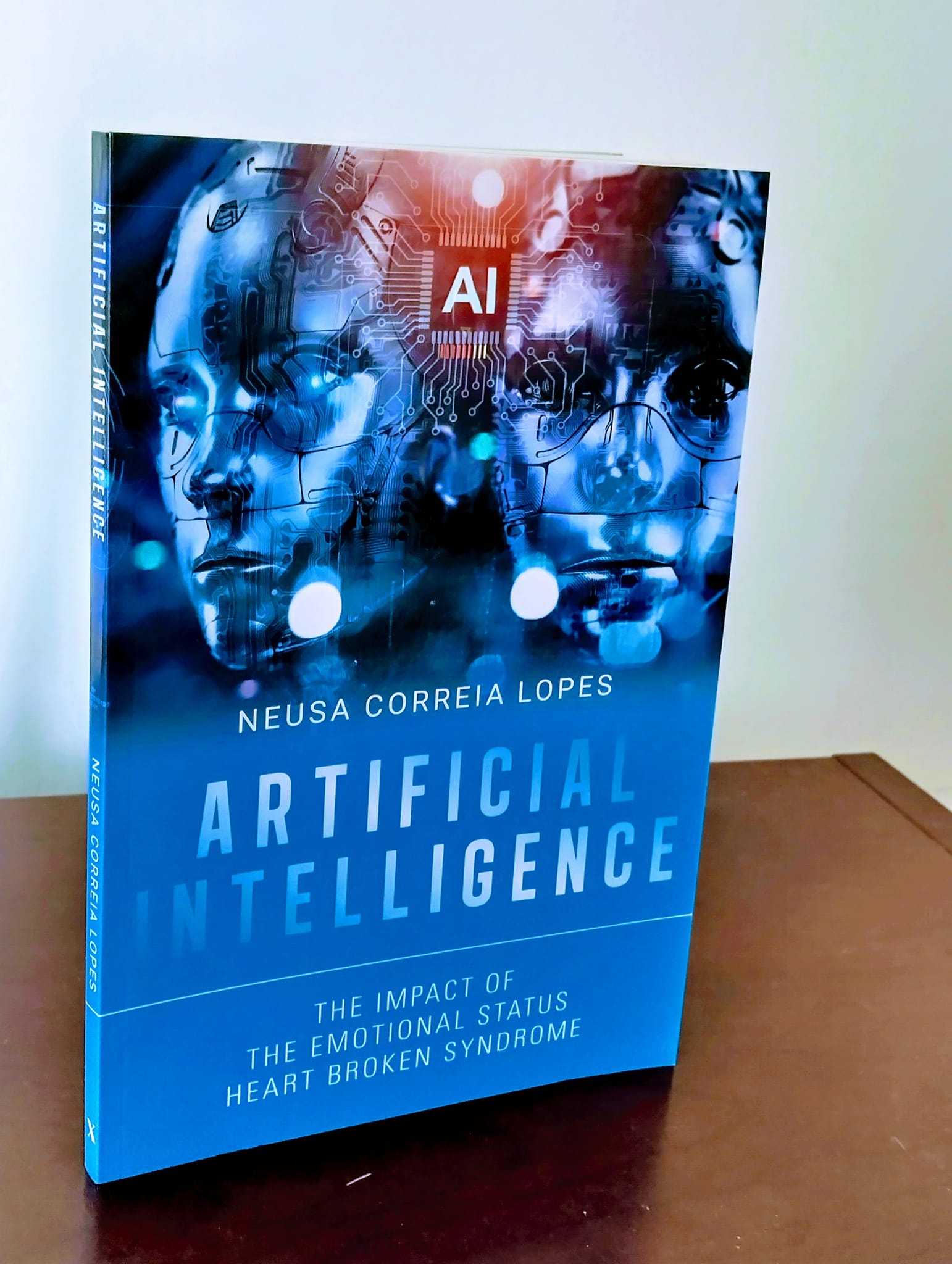 Uni-Piaget recebe exemplar do novo livro de Neusa Correia Lopes - Uni ...